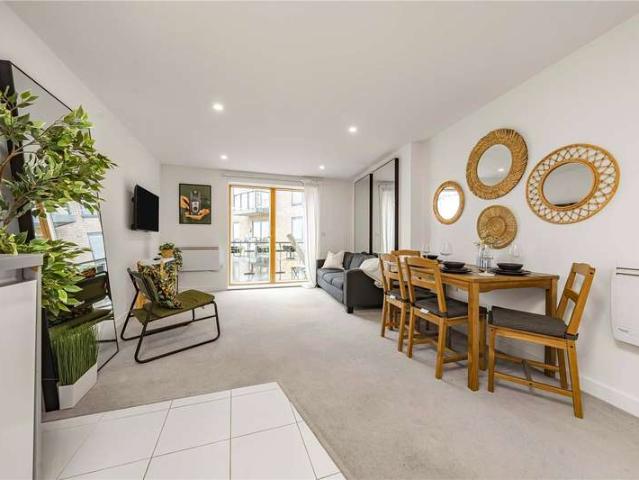 1 Bedroom Flat