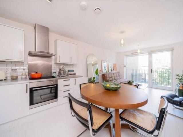 1 Bedroom Flat