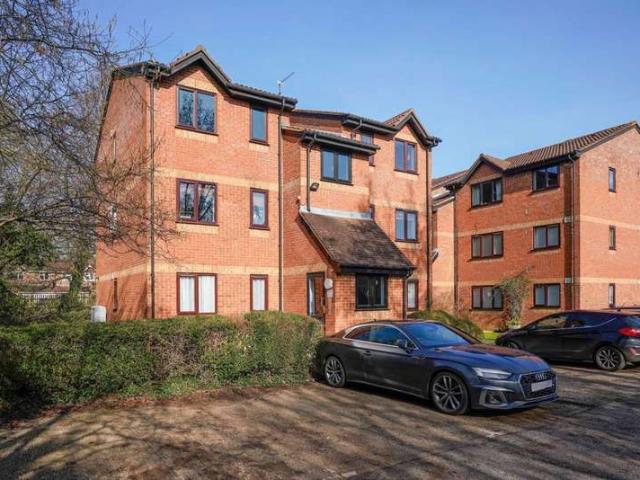 1 Bedroom Flat