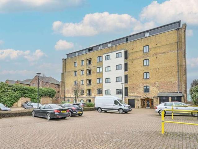 1 Bedroom Flat