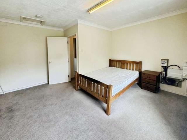 1 Bedroom Flat