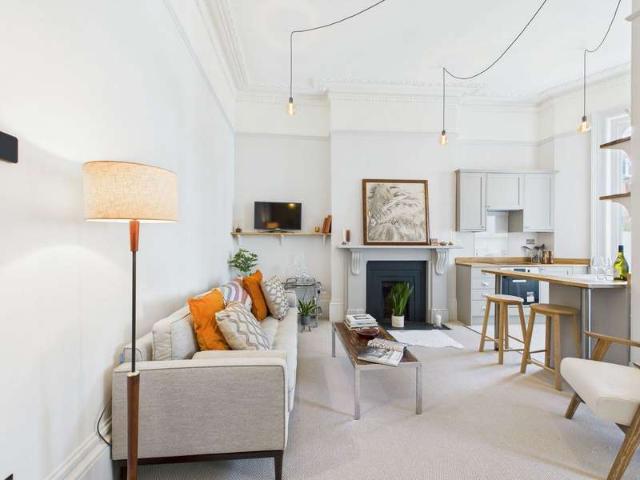 1 Bedroom Flat