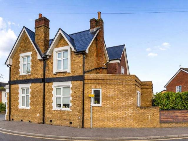 1 Bedroom Flat