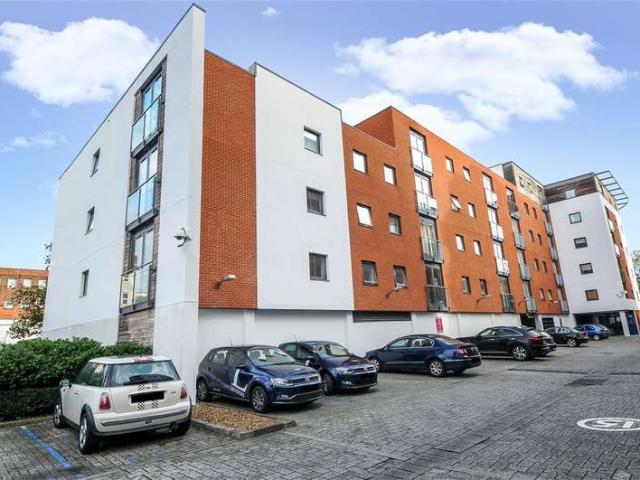 1 Bedroom Flat