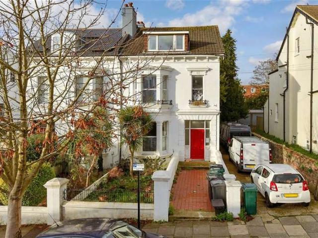 1 Bedroom Flat