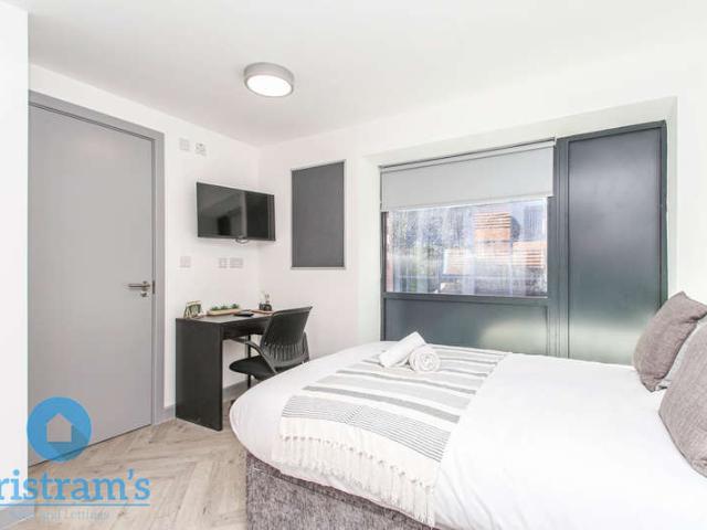 1 Bedroom Flat