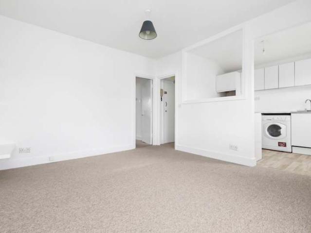 1 Bedroom Flat
