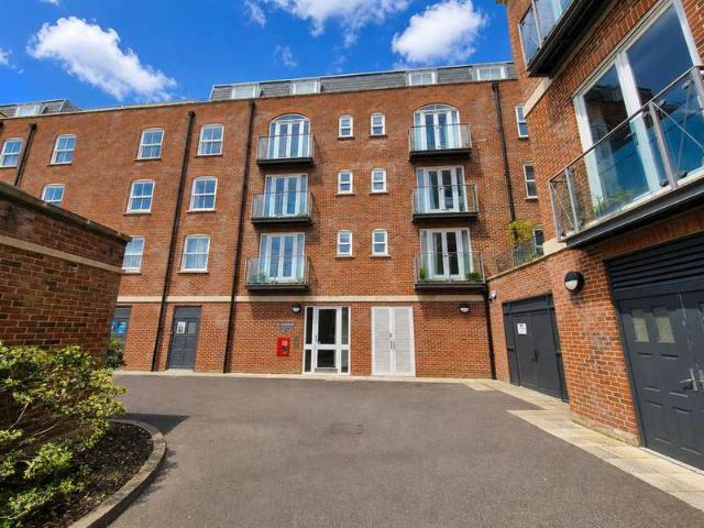 1 Bedroom Flat