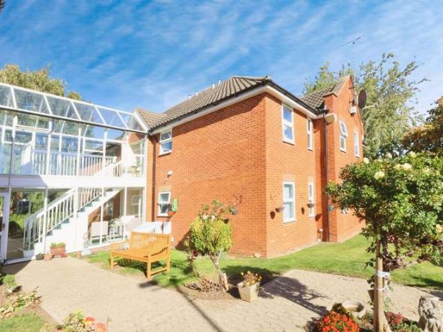 1 Bedroom Flat