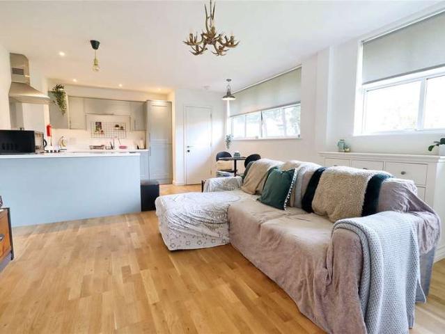 1 Bedroom Flat
