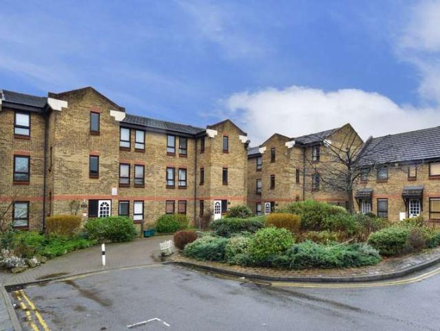 1 Bedroom Flat