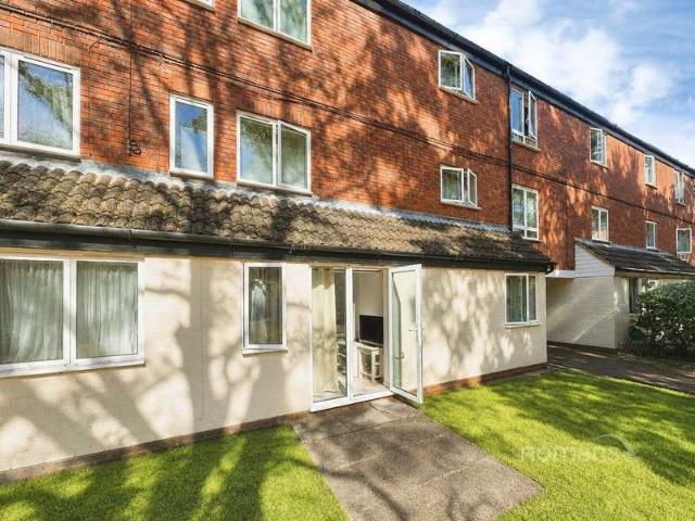 1 Bedroom Flat
