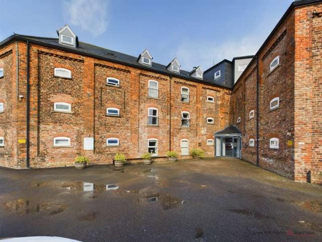 1 Bedroom Flat