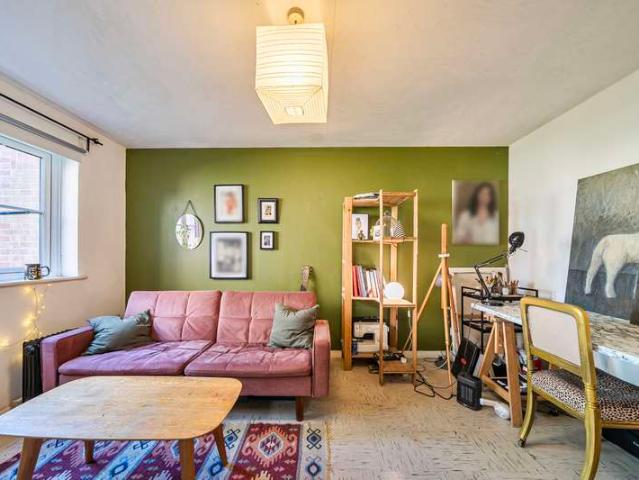 1 Bedroom Flat