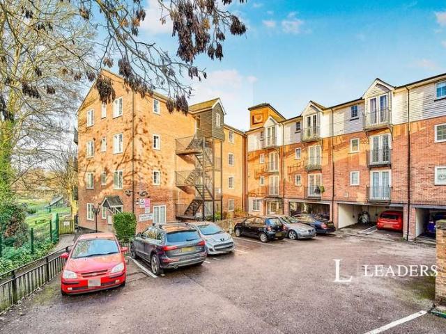 1 Bedroom Flat