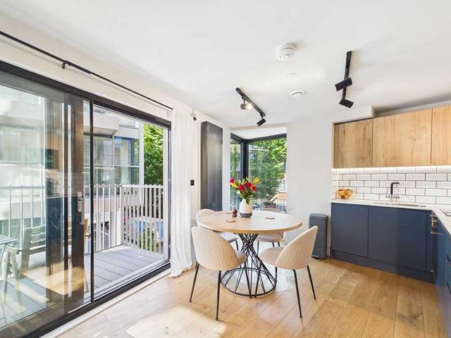 1 Bedroom Flat
