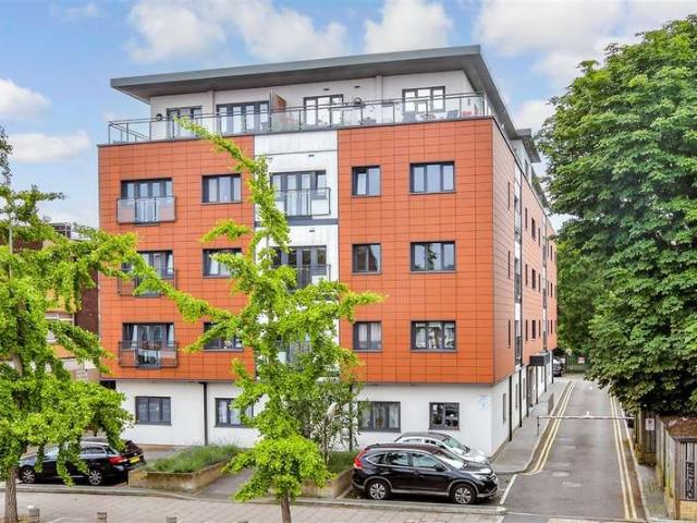 1 Bedroom Flat