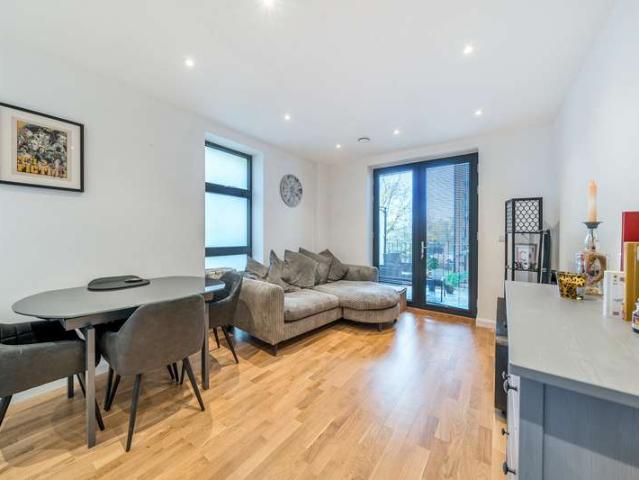 1 Bedroom Flat