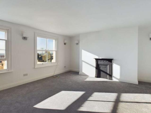 1 Bedroom Flat
