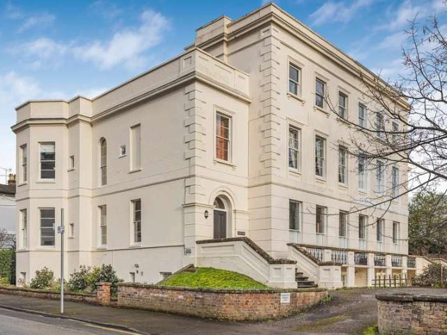 1 Bedroom Flat