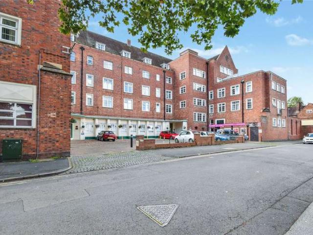1 Bedroom Flat
