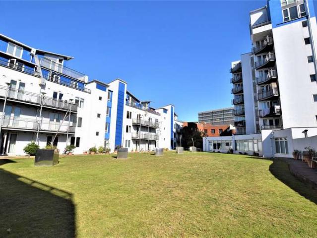 1 Bedroom Flat