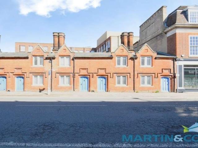 1 Bedroom Flat