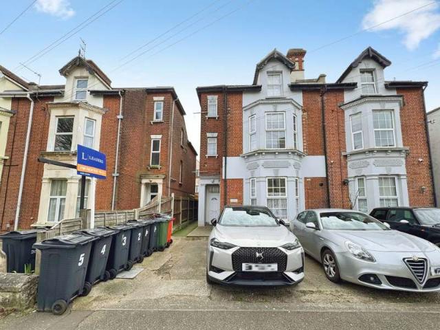1 Bedroom Flat