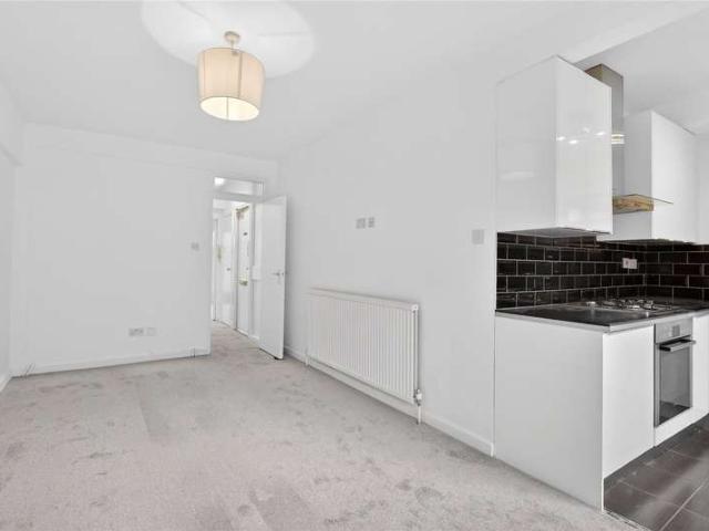 1 Bedroom Flat