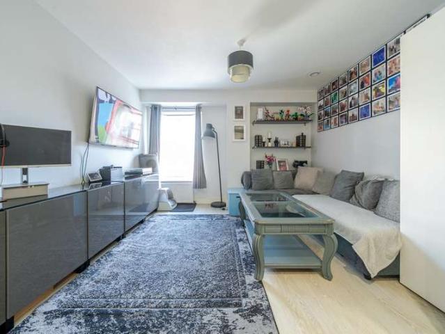 1 Bedroom Flat
