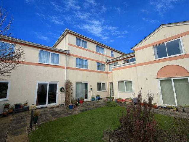 1 Bedroom Flat