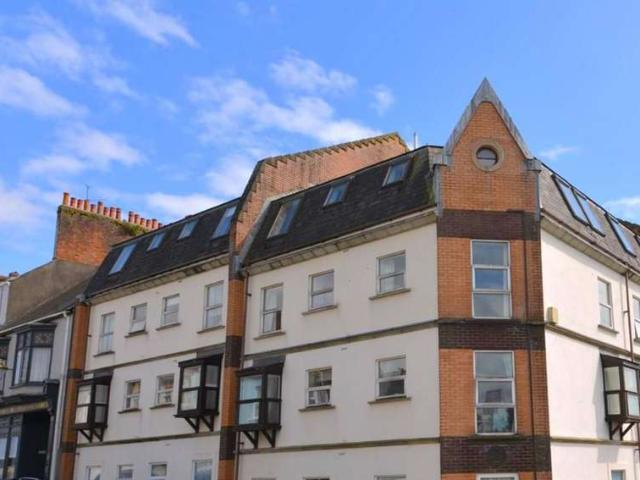 1 Bedroom Flat