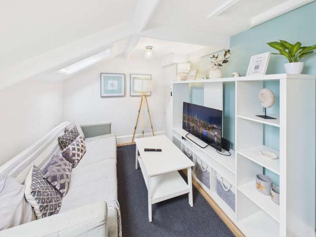 1 Bedroom Flat