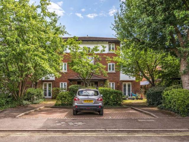 1 Bedroom Flat