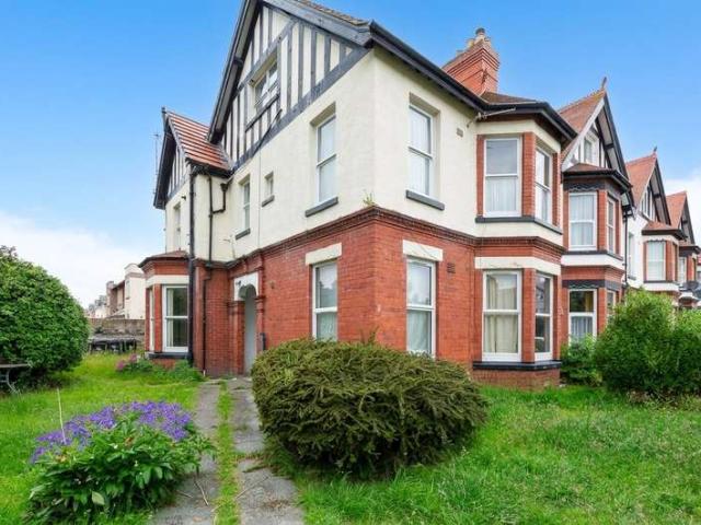 1 Bedroom Flat