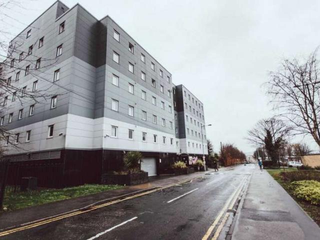 1 Bedroom Flat