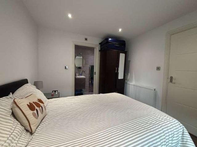 1 Bedroom Flat