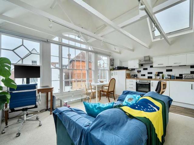 1 Bedroom Flat