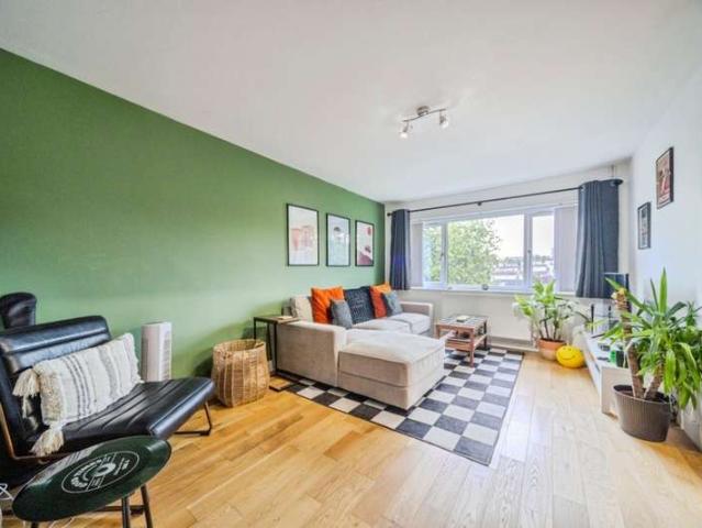 1 Bedroom Flat