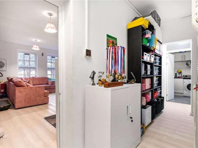 1 Bedroom Flat