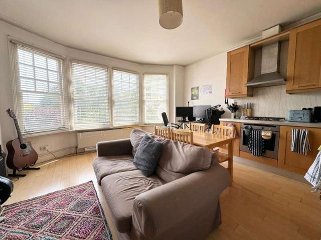 1 Bedroom Flat