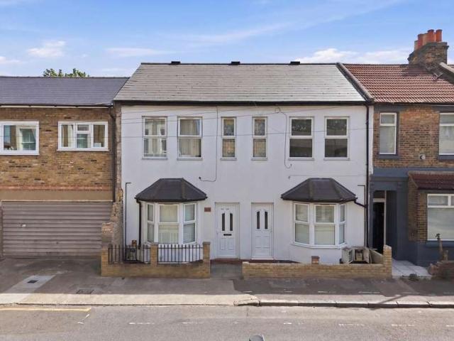 1 Bedroom Flat