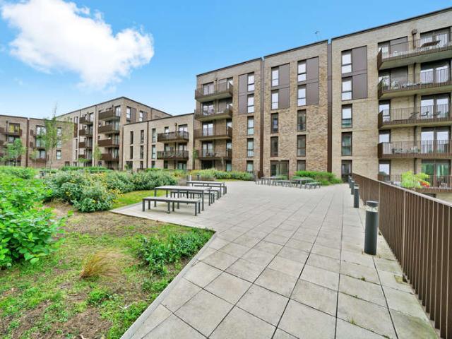 1 Bedroom Flat