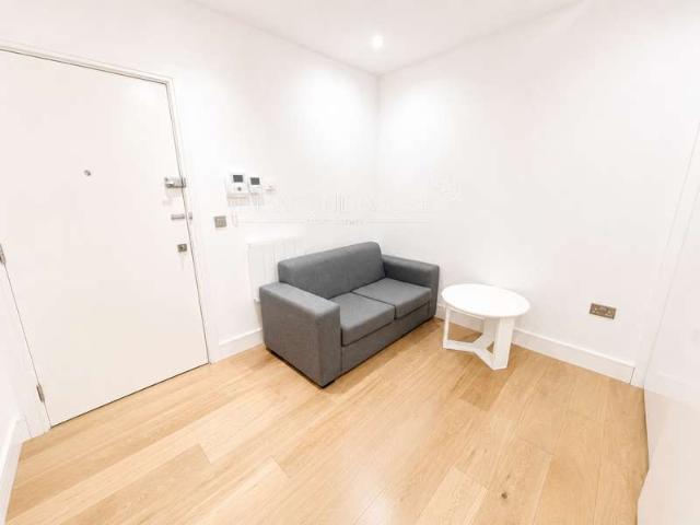 1 Bedroom Flat