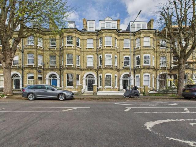 1 Bedroom Flat