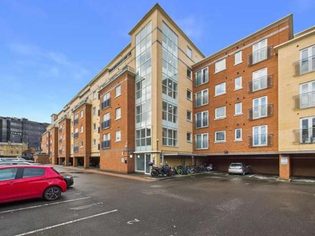 1 Bedroom Flat
