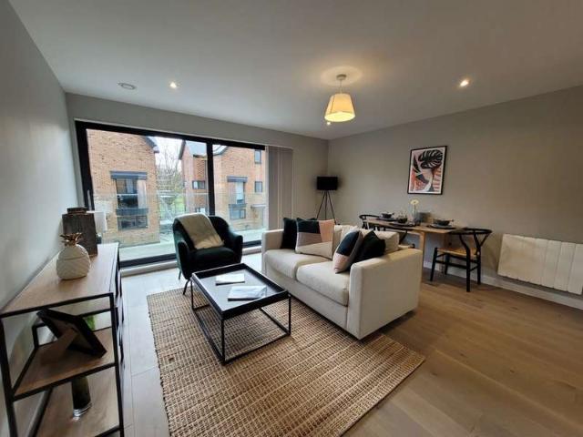 1 Bedroom Flat