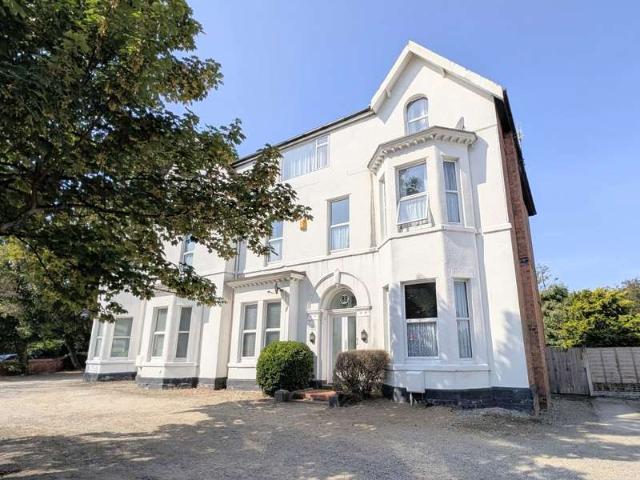 1 Bedroom Flat