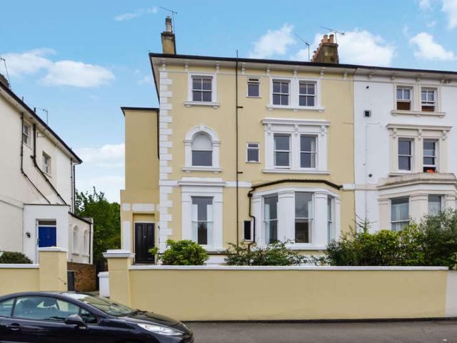 1 Bedroom Flat