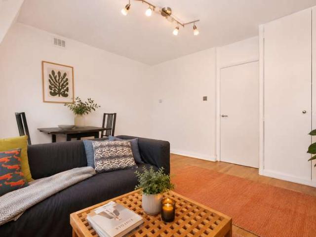 1 Bedroom Flat
